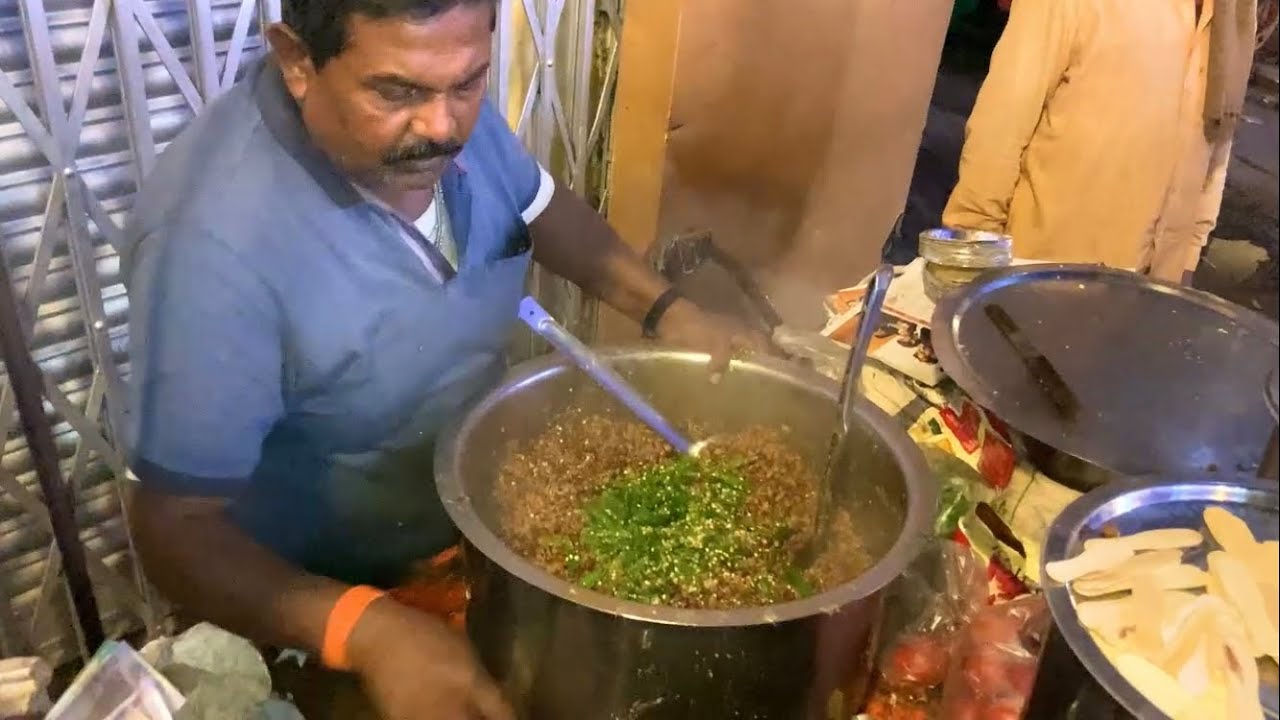 King Of Chana Chat 👑 sells 200kg Chaat everyday 😱 | #indianstreetfood ...