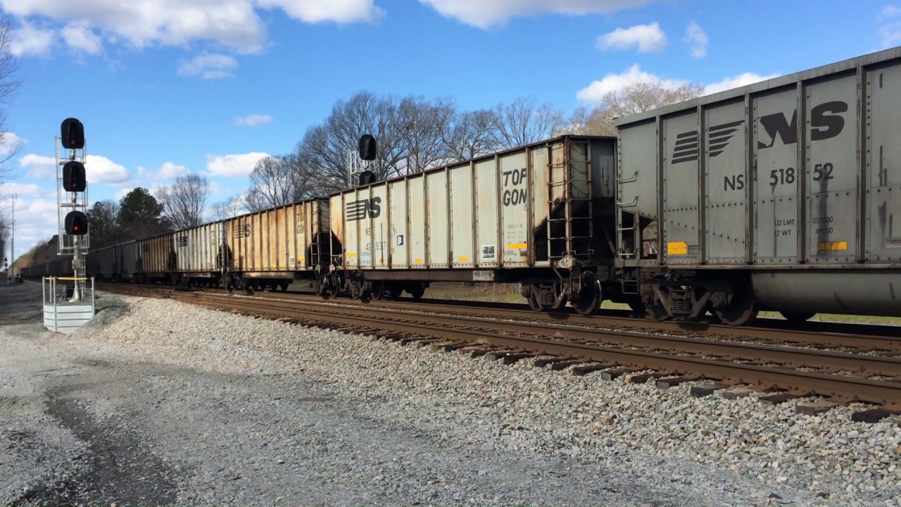 NS 1009 (EMD SD70ACe) leads NS 819 - YouTube