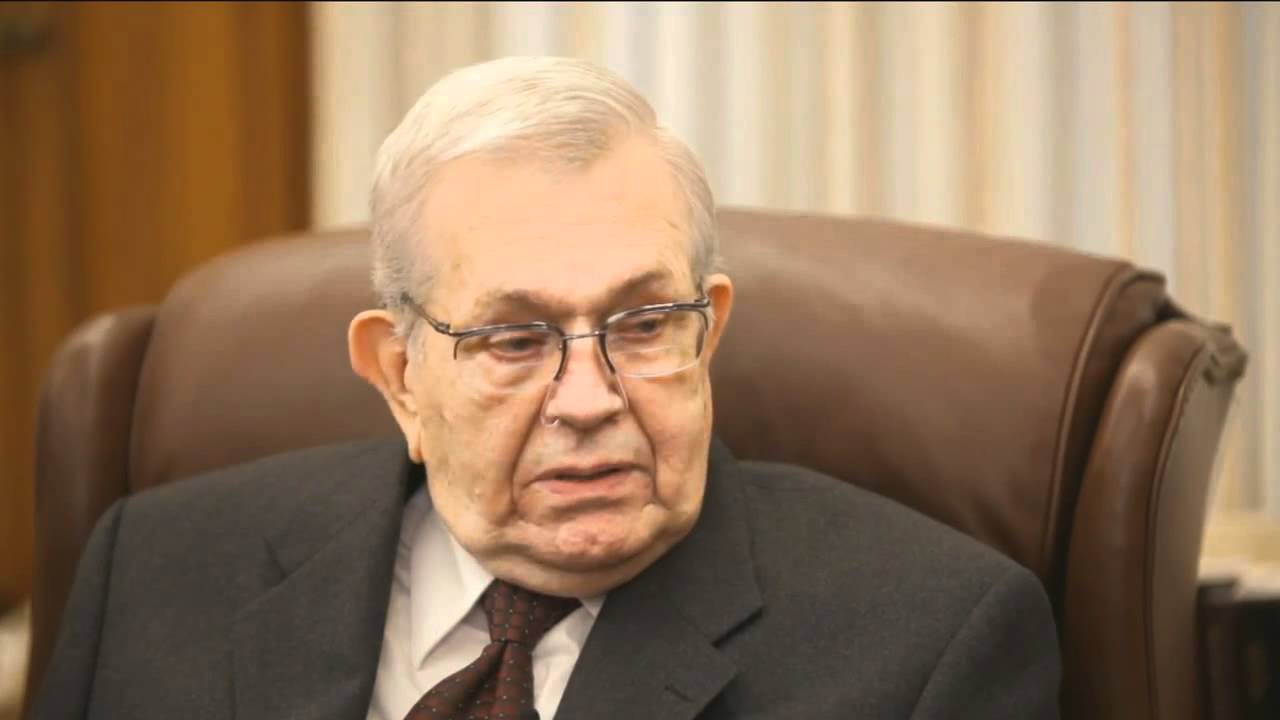 Mormon President Packer Talks prieshood and delegation - YouTube