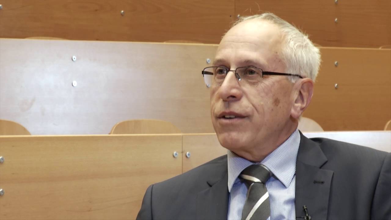 Interview mit Prof. Dr. Dieter Jahn - YouTube
