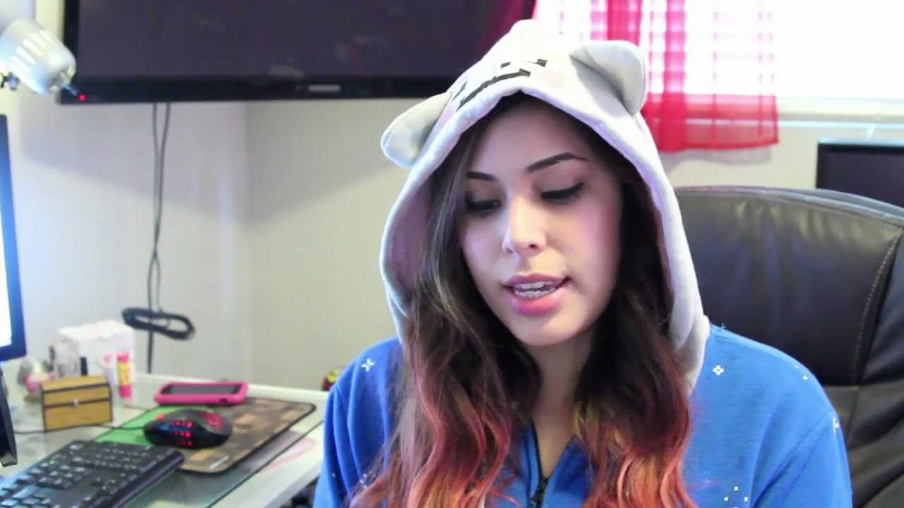 March LootCrate 2013 Cupquake Unboxing - YouTube