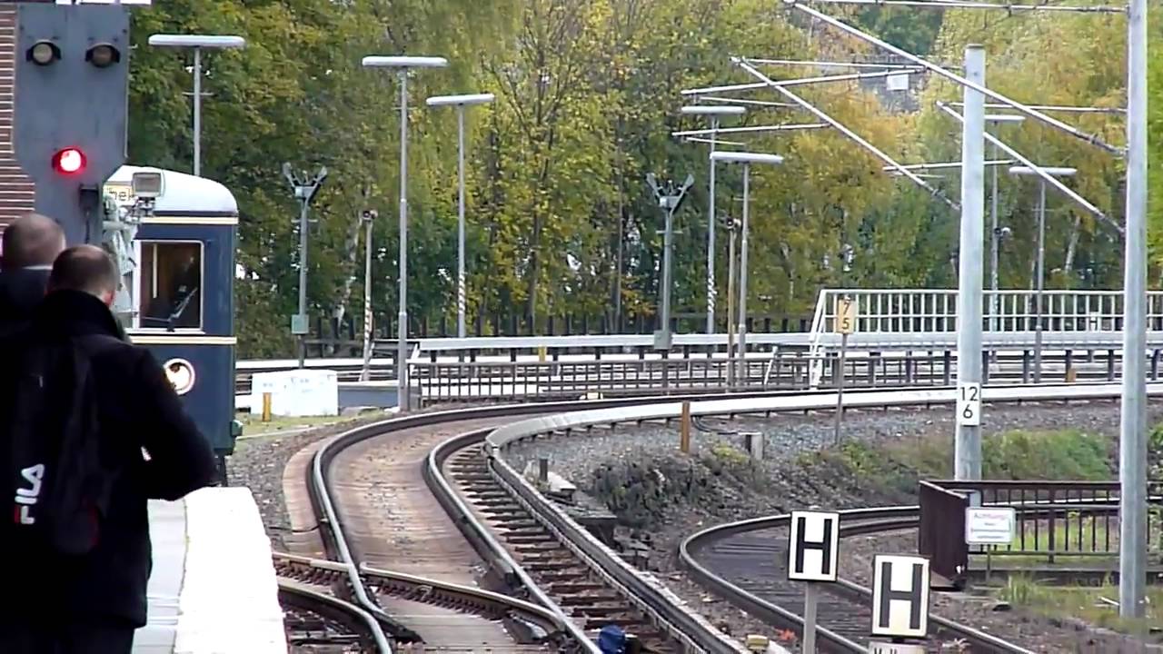 Verkehrshistorischer Tag Hamburg 24.10.2010 - S-Bahn BR 471 in Barmbek ...