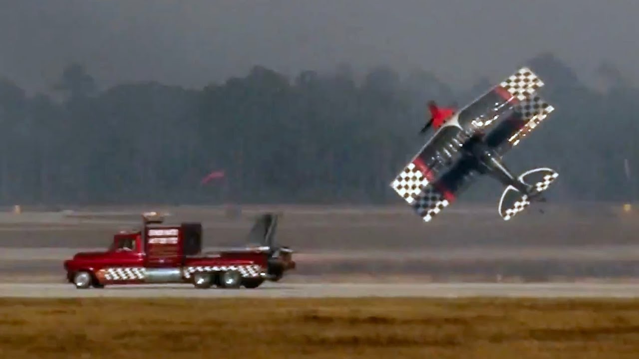 2011 Blue Angels Homecoming Airshow - Super Shockwave Jet Truck vs ...