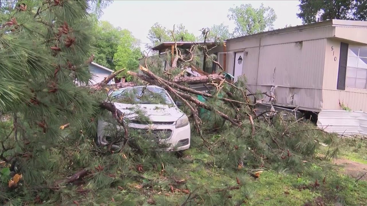 Pregnant woman gets stuck in home after severe winds damage her home in ...