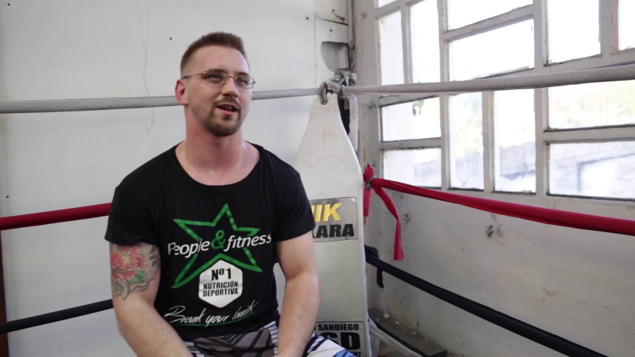 AFL-15: Entrevista a ROBERTO PORTILLO - YouTube