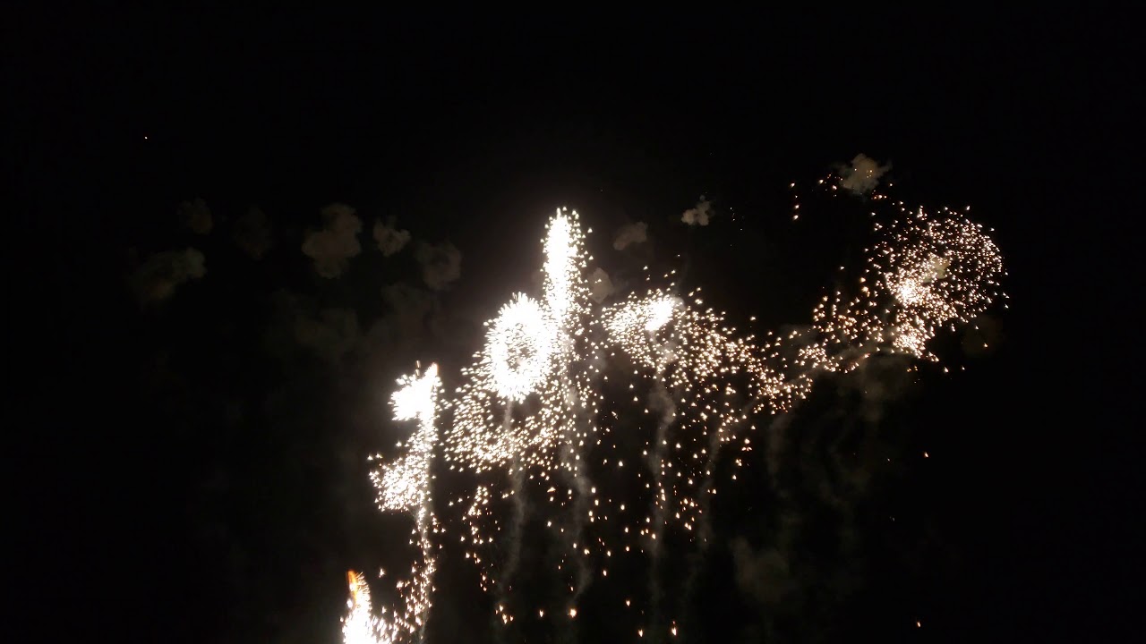 Mass destruction 100 shot cake 4k fourth of July fireworks demo 2020 ...