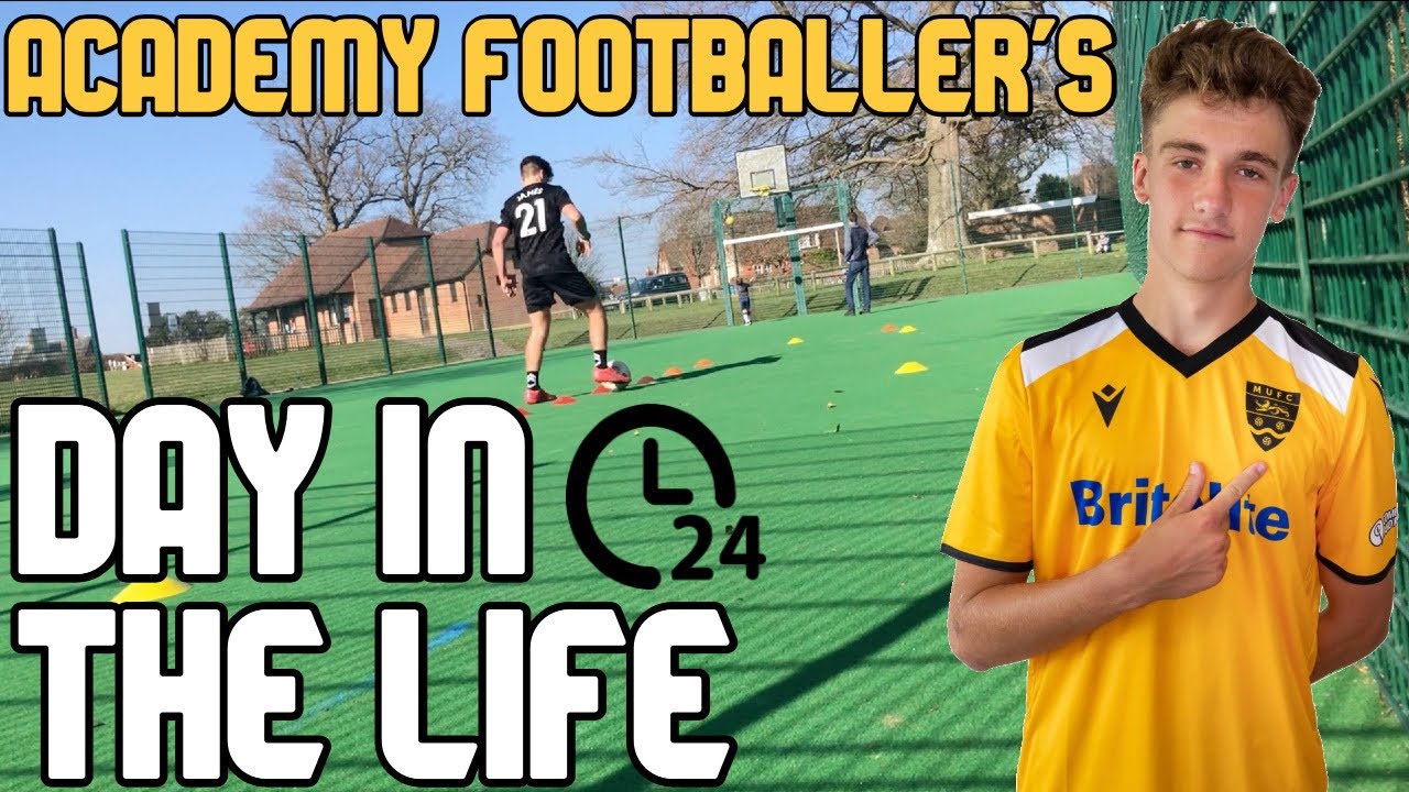 PROGRESSING DAY BY DAY! A DAY IN THE LIFE OF AN ACADEMY FOOTBALLER IN ...
