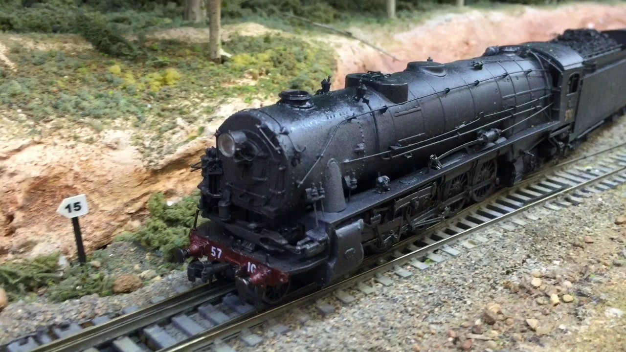 Heavy Freights on Upper hunter - YouTube