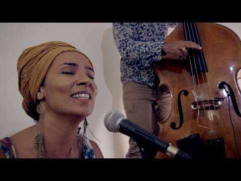 OUM | Jini | Loustic Sessions