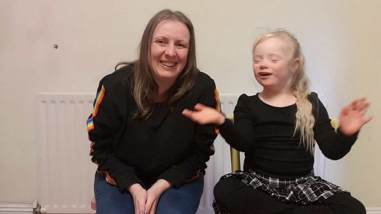 Makaton for 'Tidy Up' - YouTube