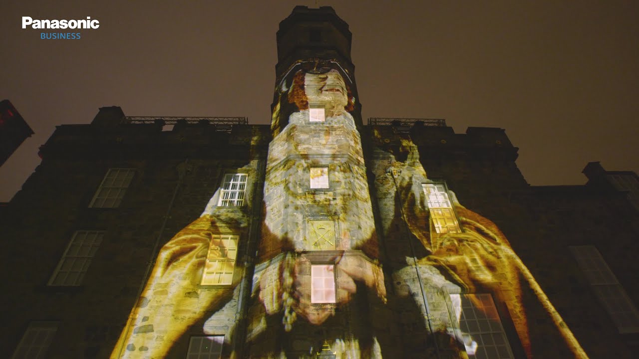 Panasonic projectors transform Edinburgh Castle into an evening light ...