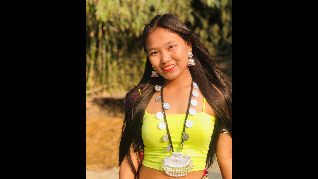 Manki Chari Udi Udi cover dance by Manita Rai - YouTube