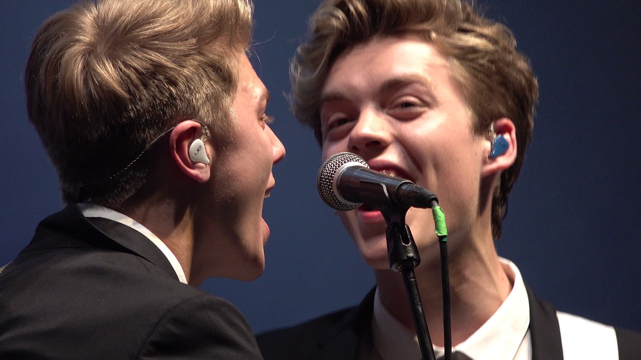 [4K] New Hope Club - Original Mashup of The Beatles songs (NHC London ...