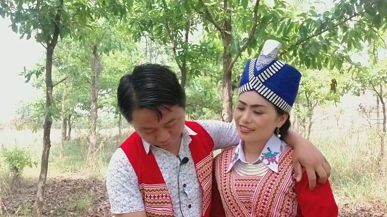 Pov kwm teb kwv txhiaj rau vaj mim lauj zoo heev - YouTube