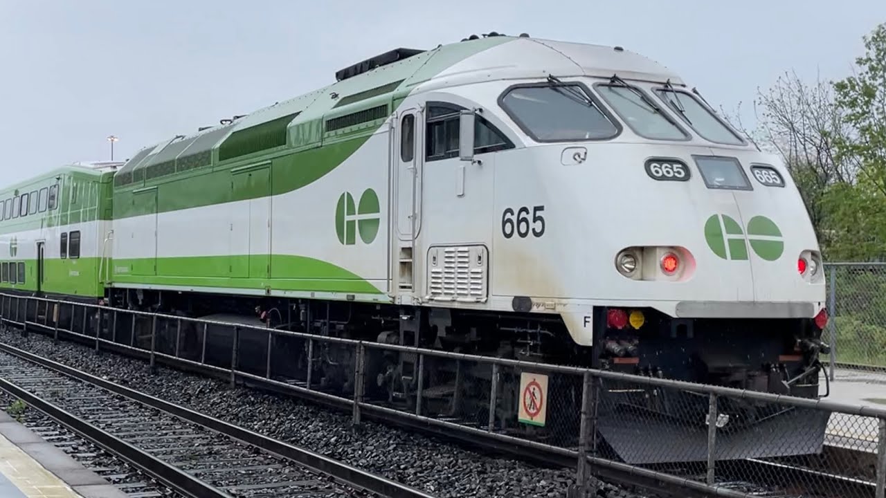 Go Train 665 Burlington Go Station May 16 2022 - YouTube