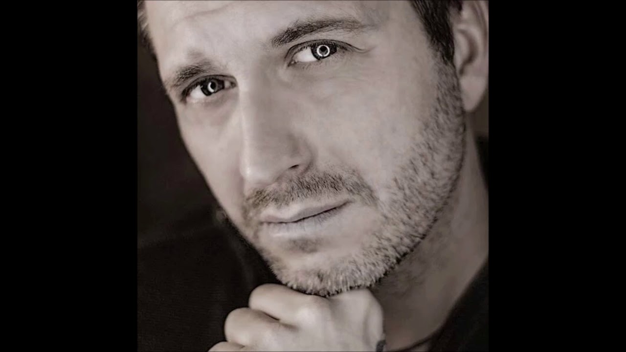 Fields of Gold-Eva Cassidy-Cover by Sascha Volk - YouTube