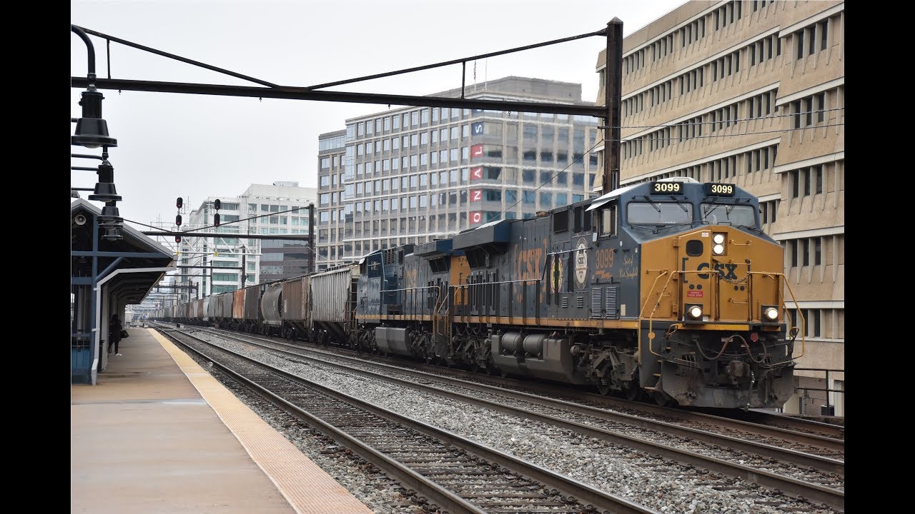 CSX 3099 + 574 on 86 wagons! L'Enfant station, Washington, DC, 19/2 ...