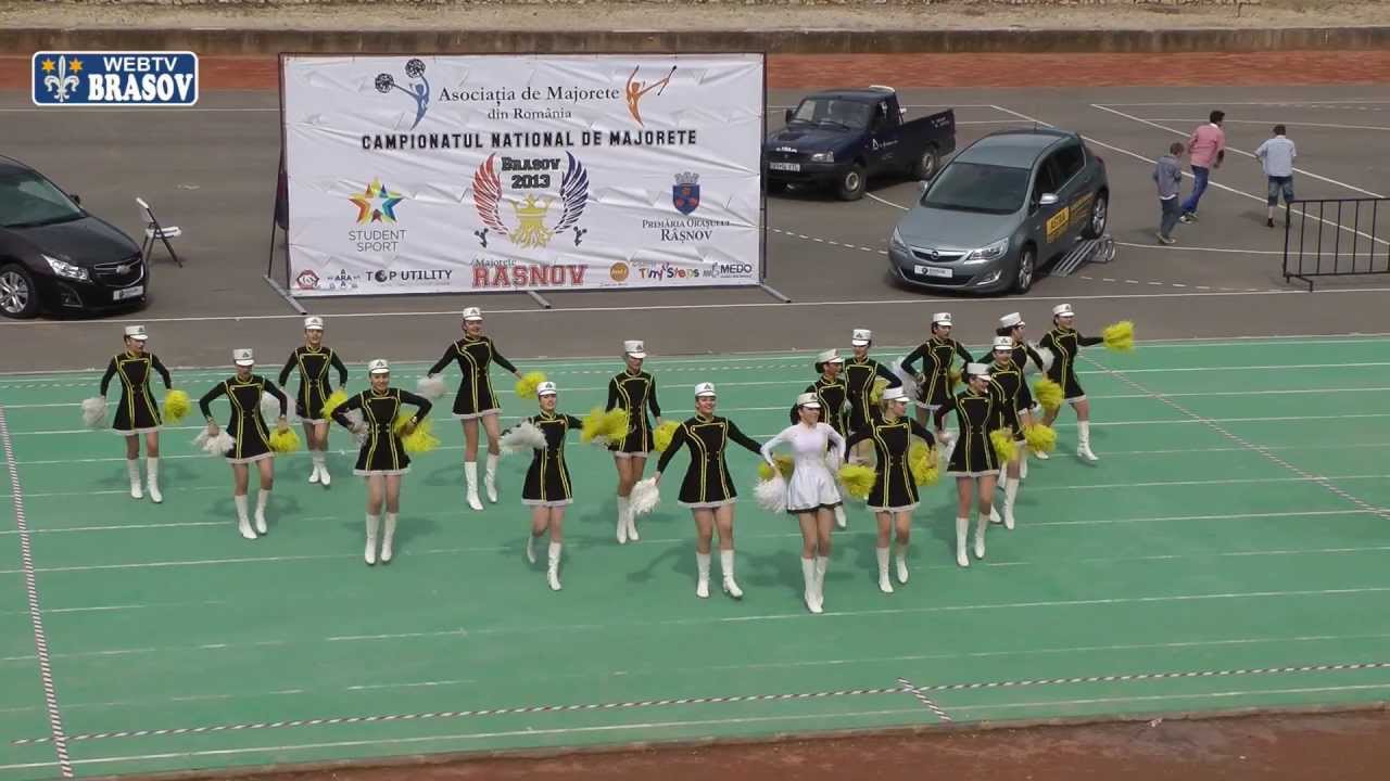 Campionatul National de Majorete - editia a-VI-a - Brasov, 2013 - YouTube