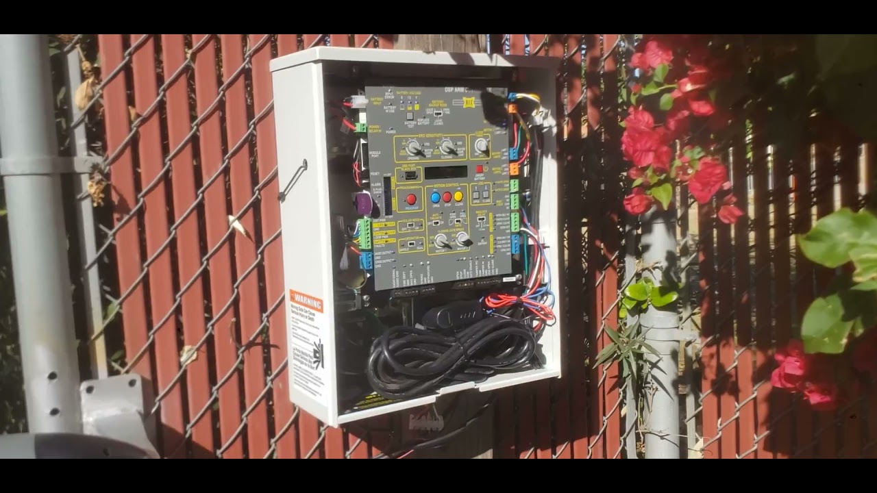 Swing gate opener Maximum control California (951) 500-1806 - YouTube