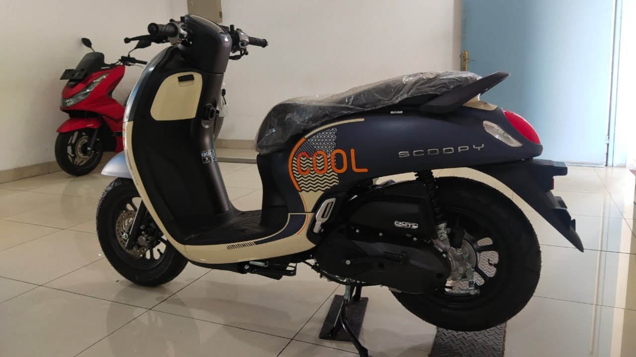 Scoopy 2022 Fashion Blue - YouTube