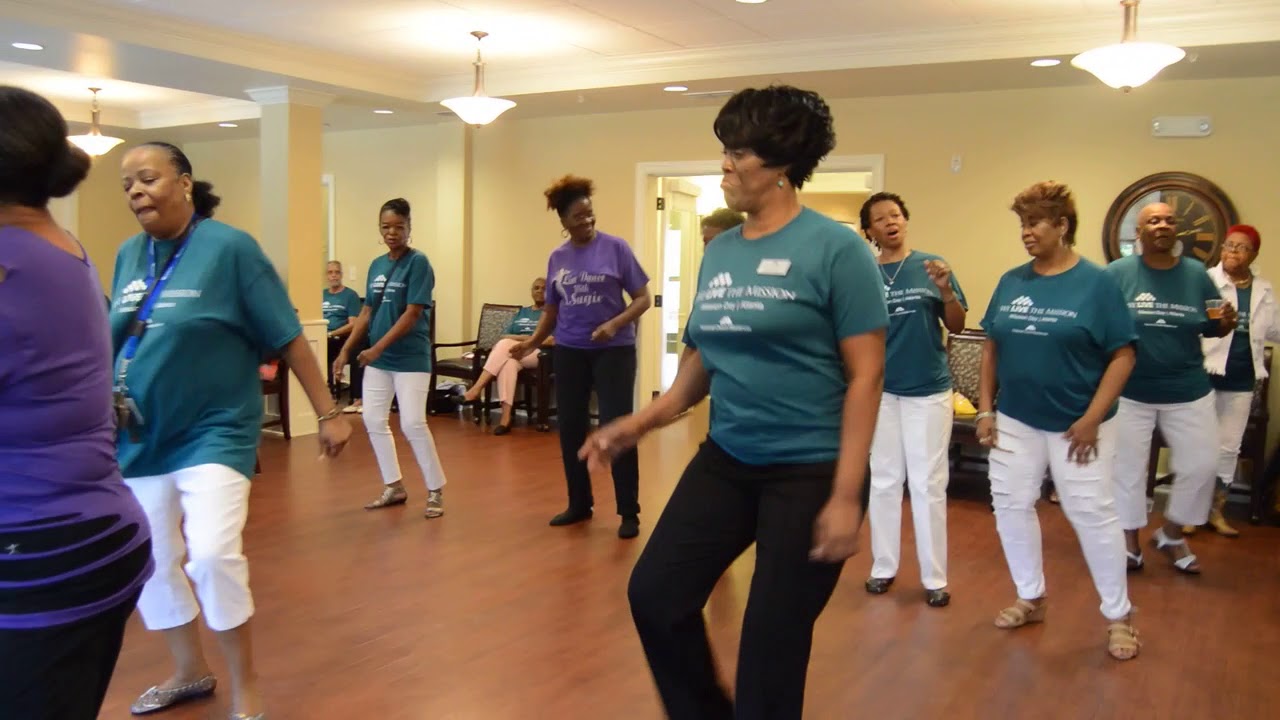 Line Dancing with Angela McNair at Panola Gardens - YouTube