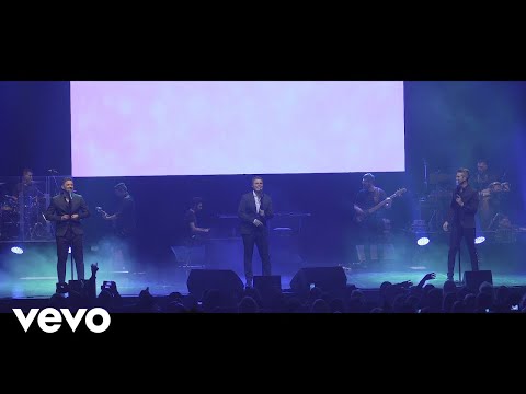 Destino San Javier - 15 Primaveras (En Vivo) (Official Video)