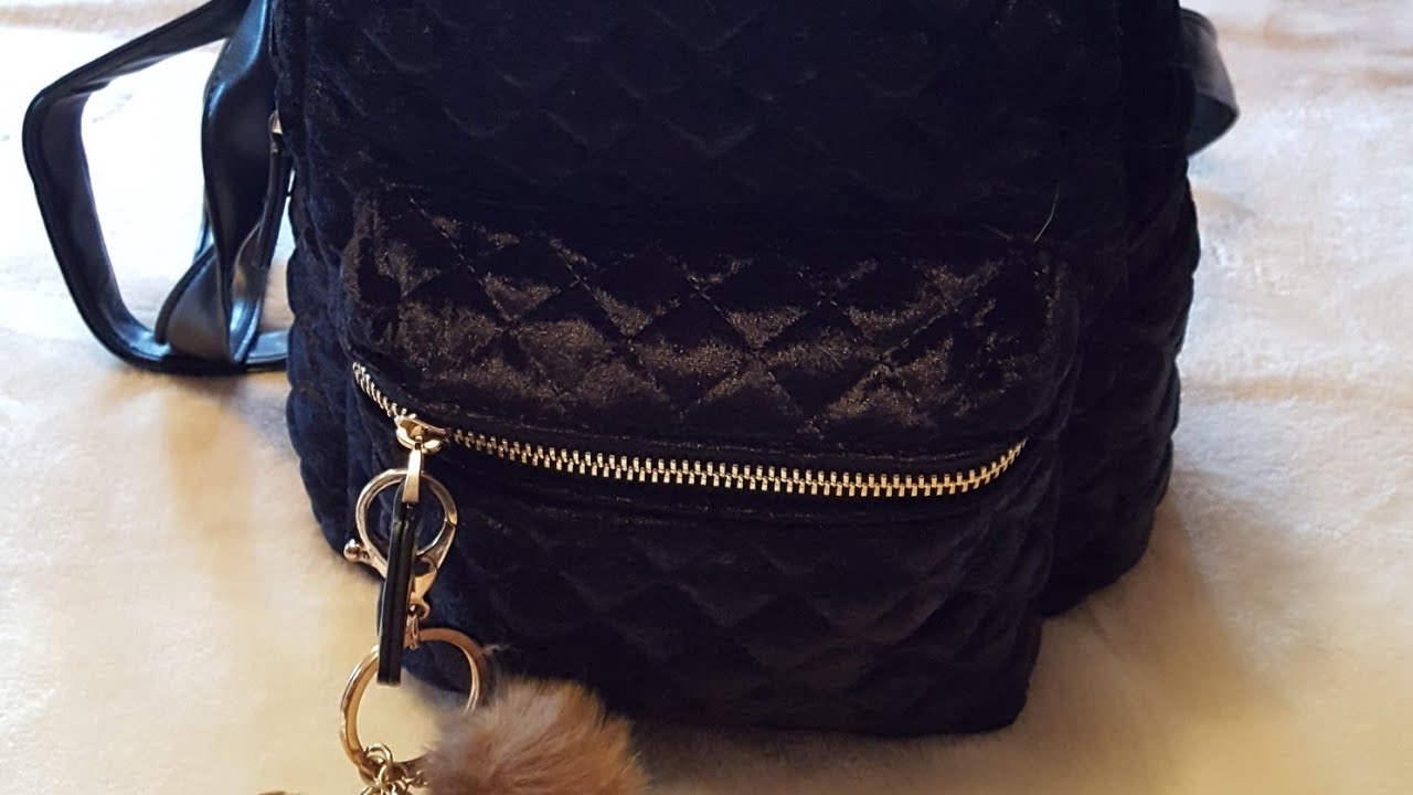 WHATS IN MY AWESOME BACKPACK ....... ARDENES MAKEUP BAGS .... - YouTube