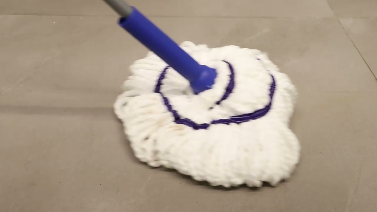 Commercial Mops Self Wringing Twist Mop With 57.5 Inches Long Handle ...
