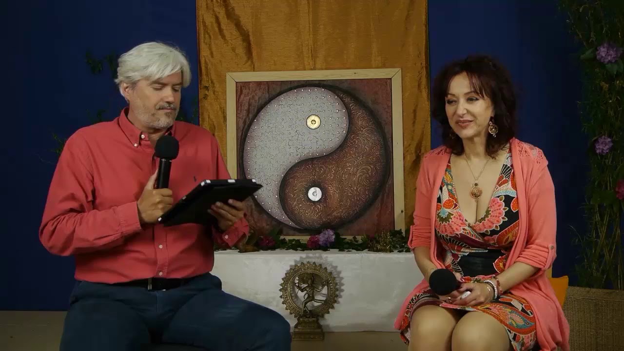 In cautarea fericirii - Advaitananda si Adina Stoian - YouTube