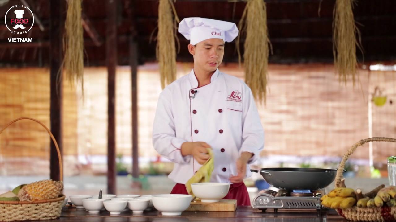 Vietnamese Tapioca pancake - Chef Tan - World Food Studio - YouTube