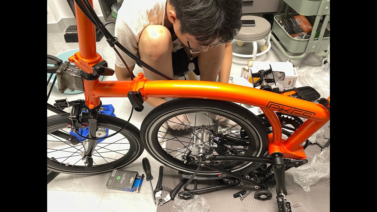 Self-learn how to modify a knockoff Brompton, repair the wheelset, and ...