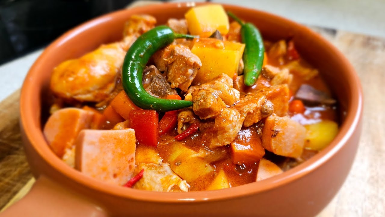 How To Cook Menudo | Chicken Pork Menudo Easy Recipe - YouTube