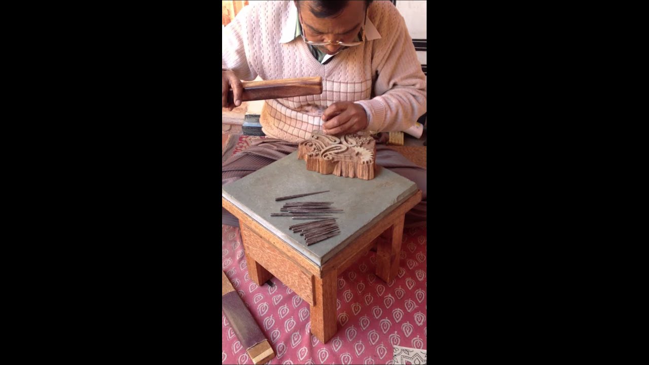 Carving a Wooden Printing Block . . . - YouTube