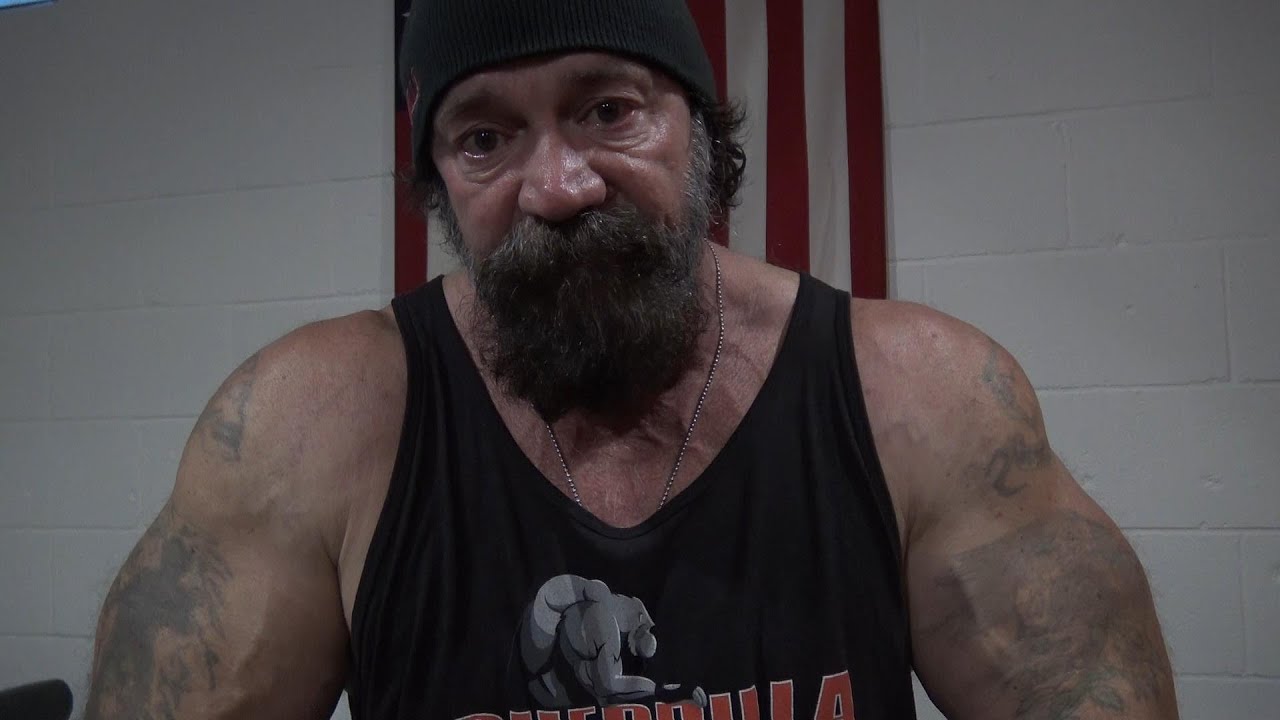 Home vs Commercial Gym + My Bodybuilding Deload? - YouTube