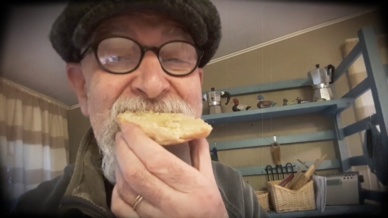 Even old white men can bake bread (Simple no knead method) - YouTube