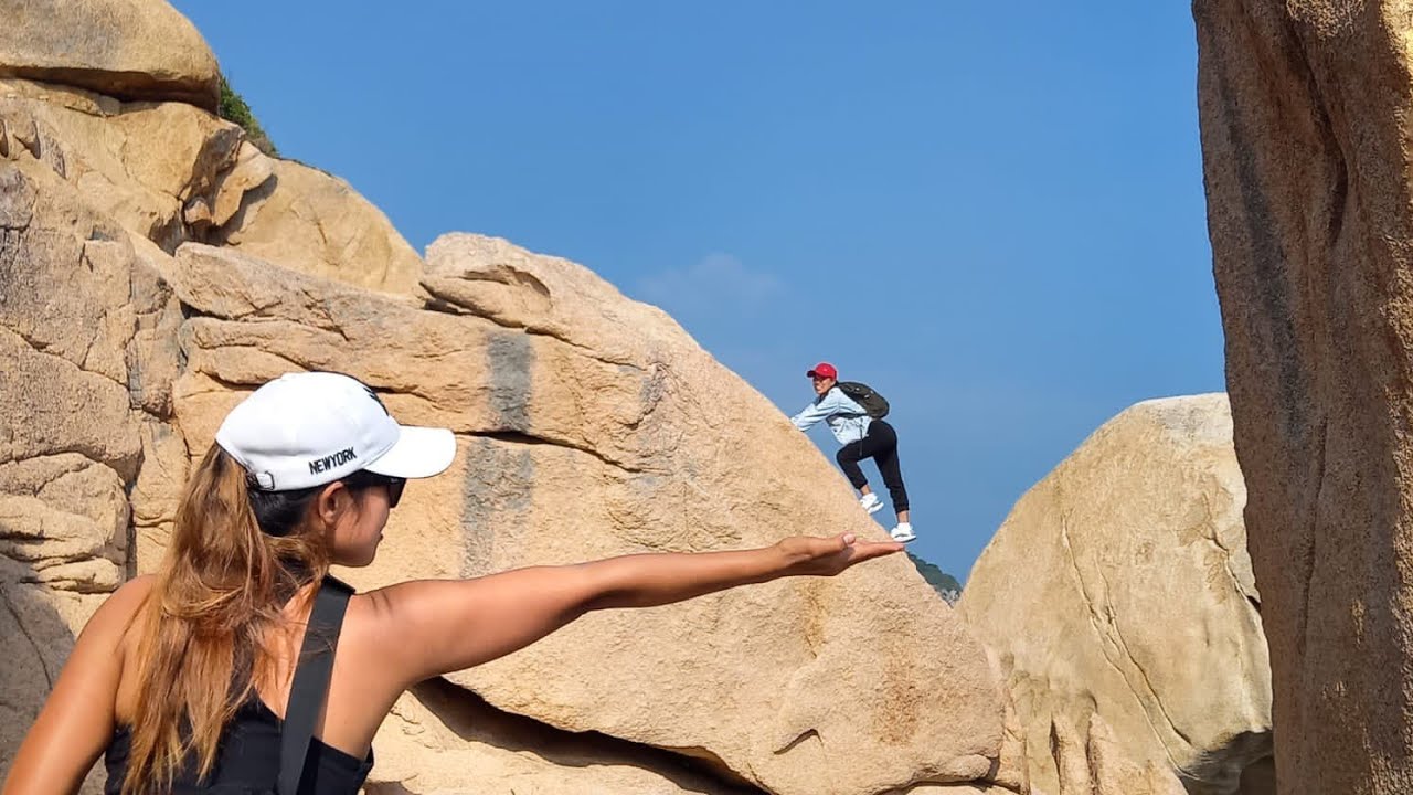 Angel Wing Rock Formation (Hong Kong) - YouTube