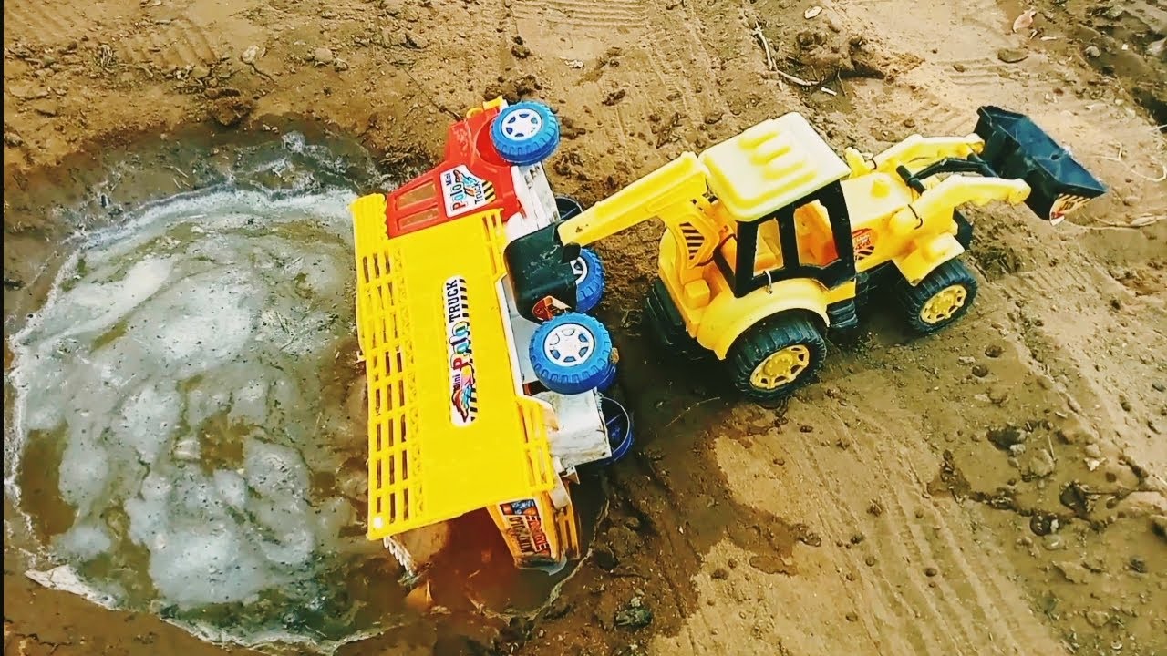Dump Truck Stuck in pit pulling out JCB 3DX | Jcb Dumper video | Rt ...