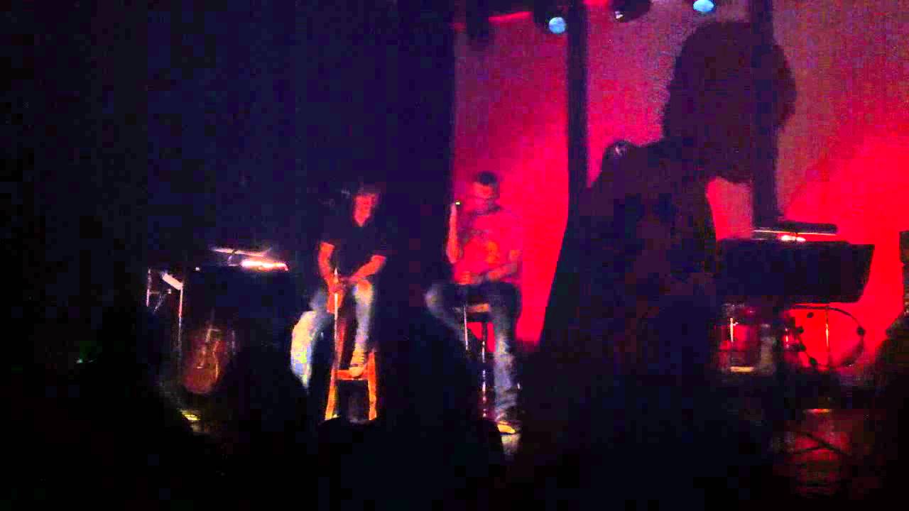 O palios stratiotis! mousiki skini avlaia! George Georgiades - George ...