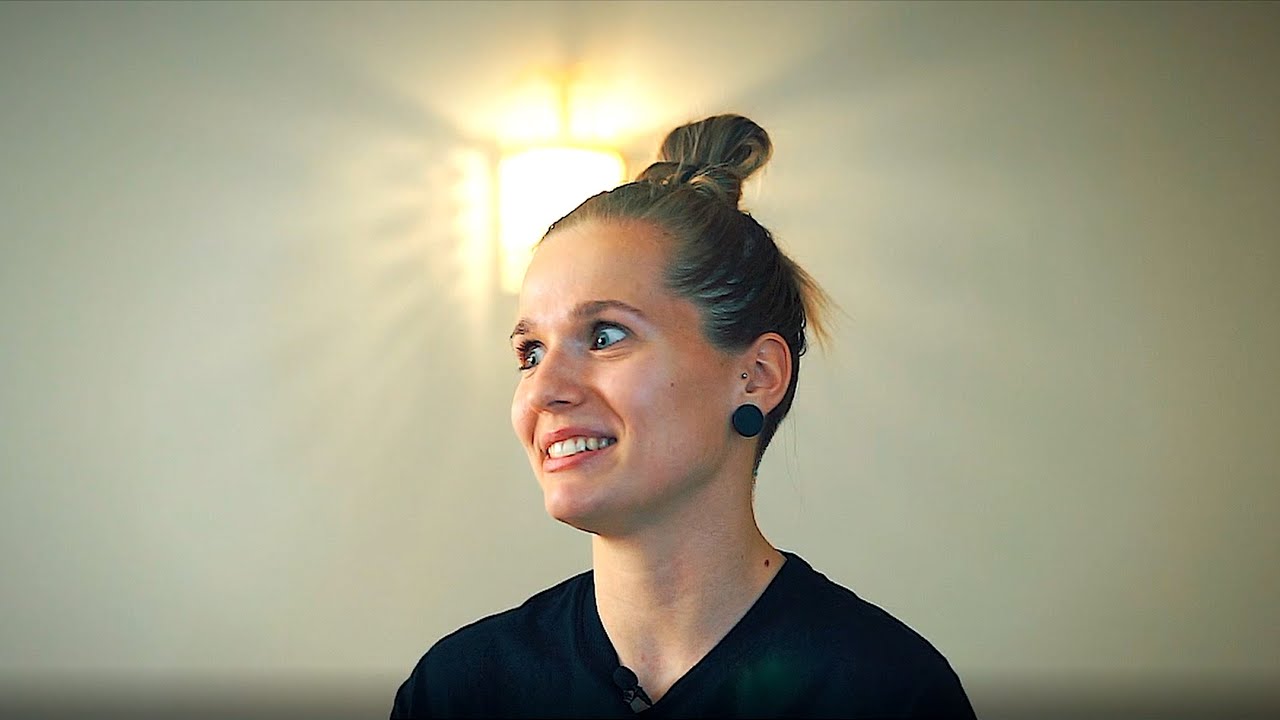 Michaela Stará | Ping Pong | Pantomime | Tanz #GIRLPOWER! - YouTube