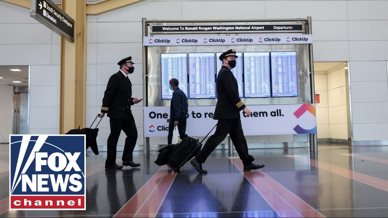 Expect flight delays over Labor Day weekend: Travel expert - YouTube