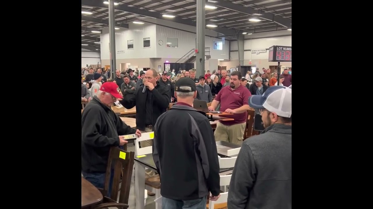 Steve Chupp’s 2022 Spring Furniture Auction! - YouTube