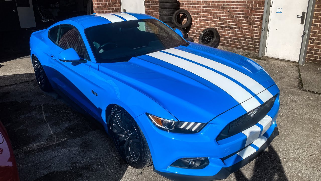 FULL CUSTOM RACING STRIPE INSTALL ON A MUSTANG - YouTube