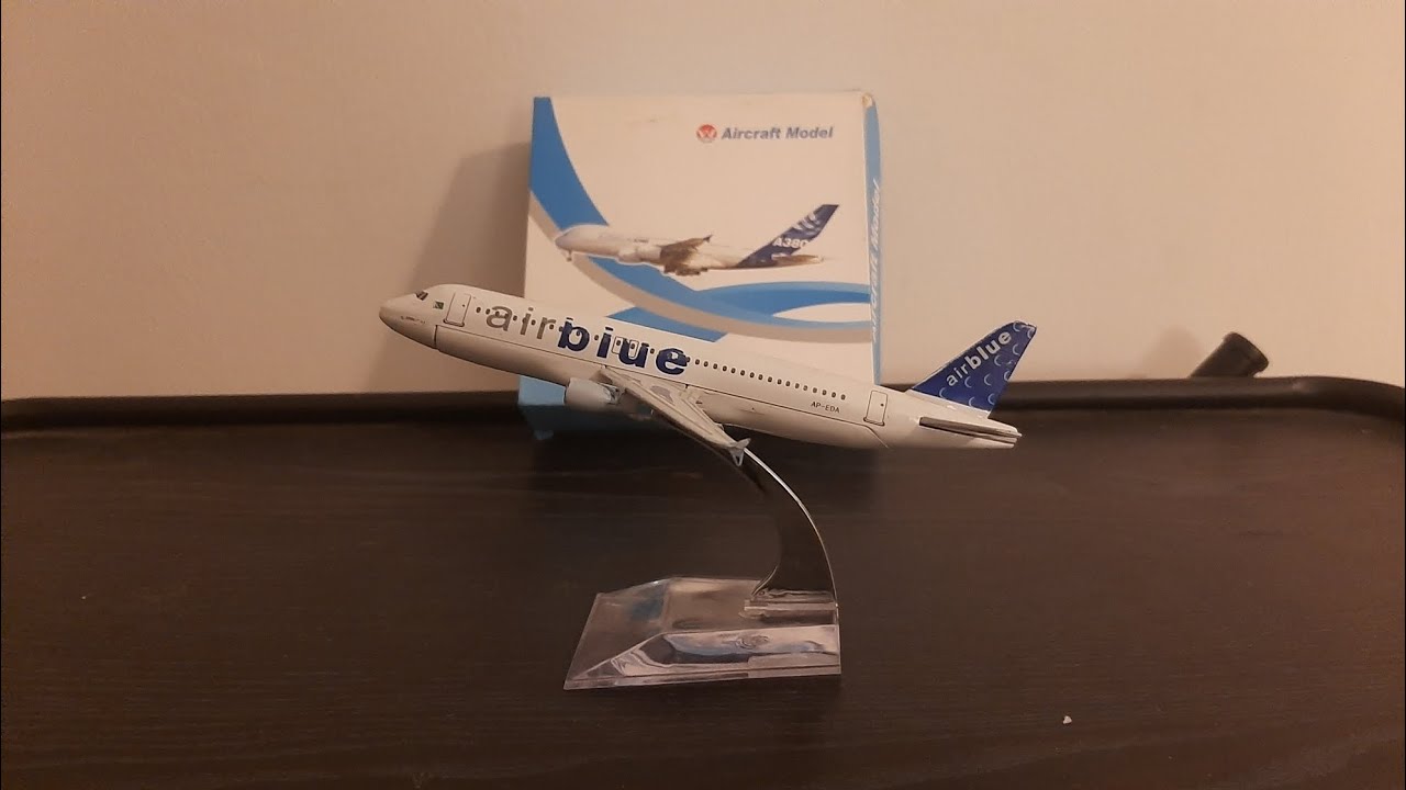 MODEL REVIEW: Airblue A320! - YouTube