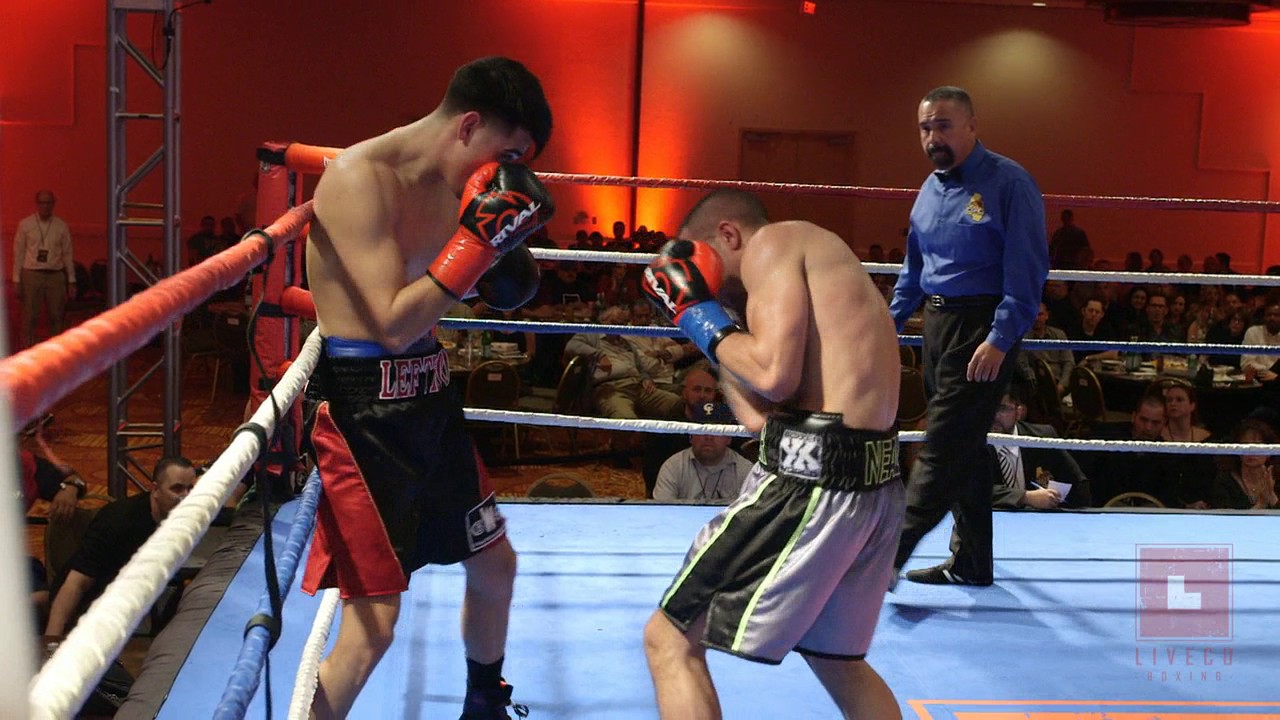 Liveco Boxing | David "Left Hook" Lopez vs. Antonio Neal - YouTube