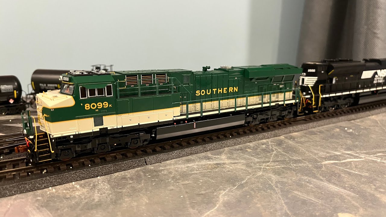 ScaleTrains Rivet Counter HO Scale Southern Heritage NS ES44AC w/ DCC ...