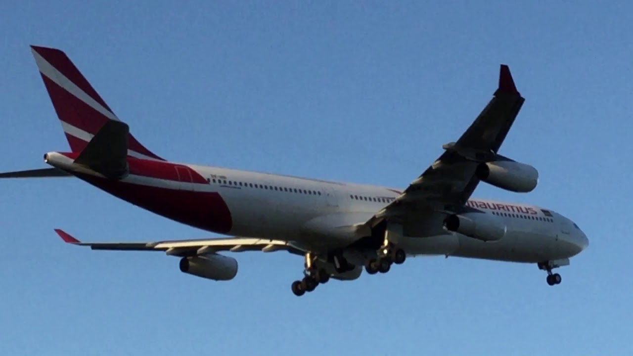 Airbus a340-313 MK239 - YouTube