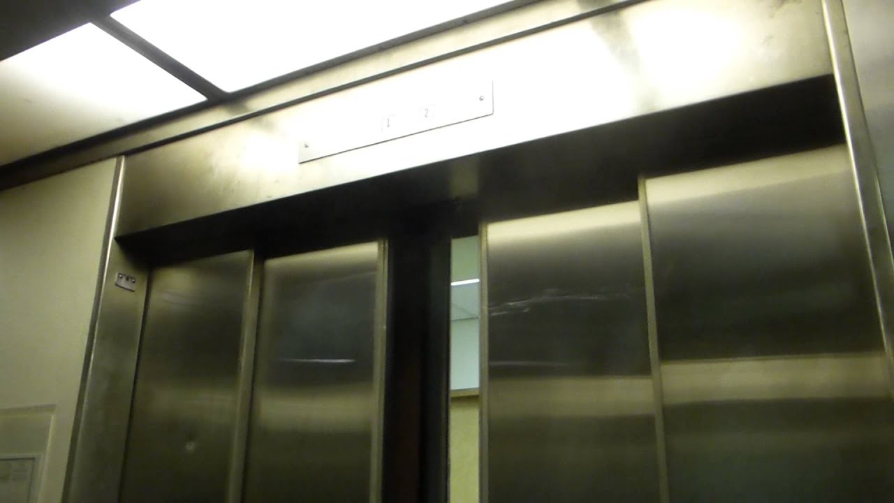 Otis Traction Elevator At Tootsies Preston Center - YouTube