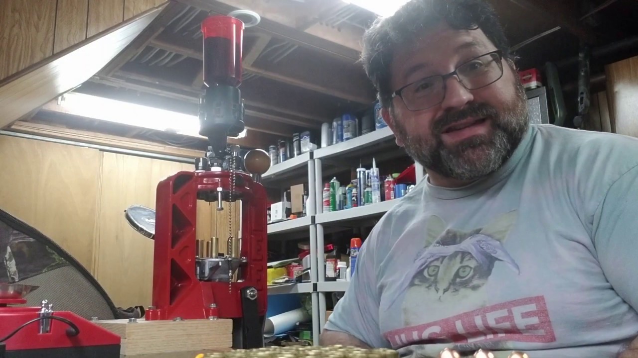 Loading 45 Colt with the Lee Loadmaster - YouTube