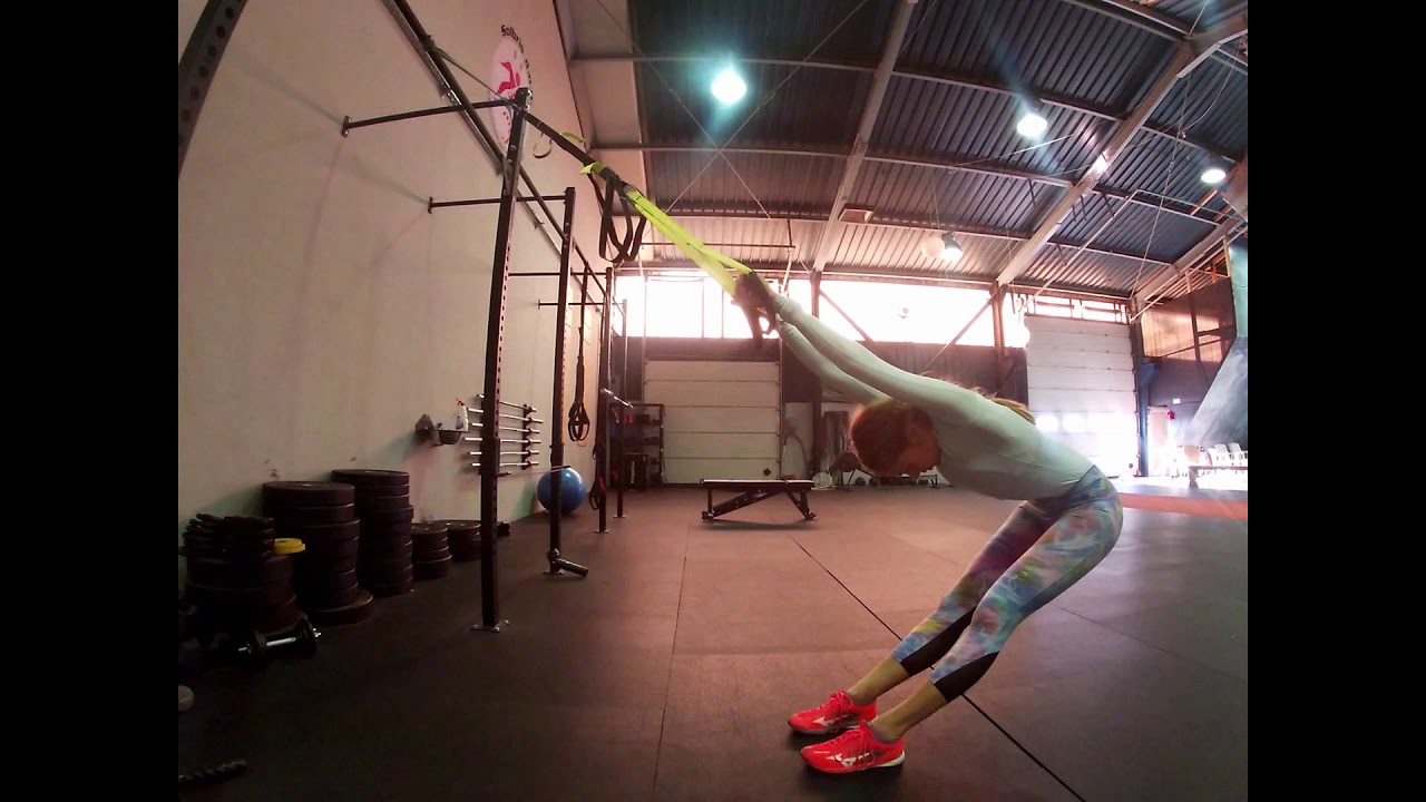 TRX back stretch - YouTube