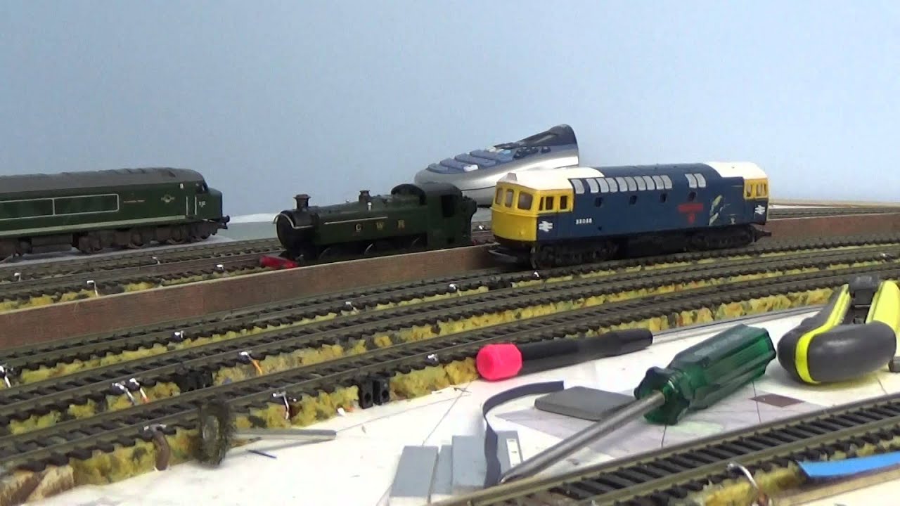 Lima Class 33 Restoration - YouTube